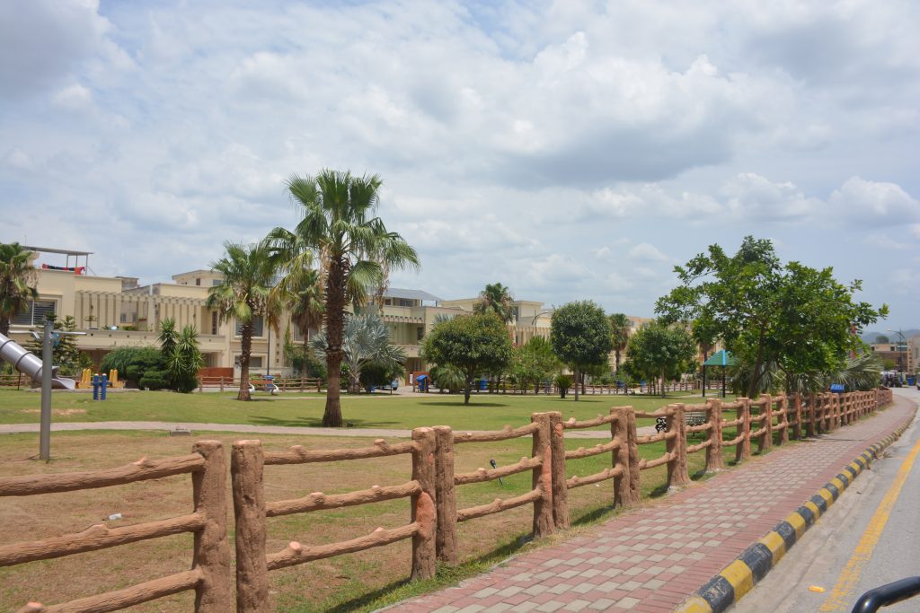 Bahria Enclave - Bahria Town
