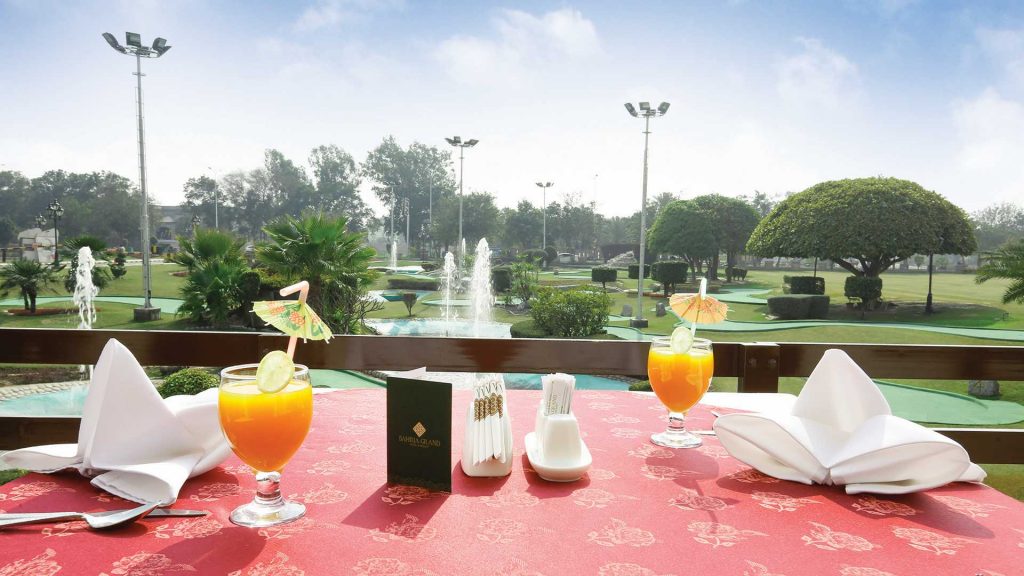 Bahria Grand Lahore - Bahria Town