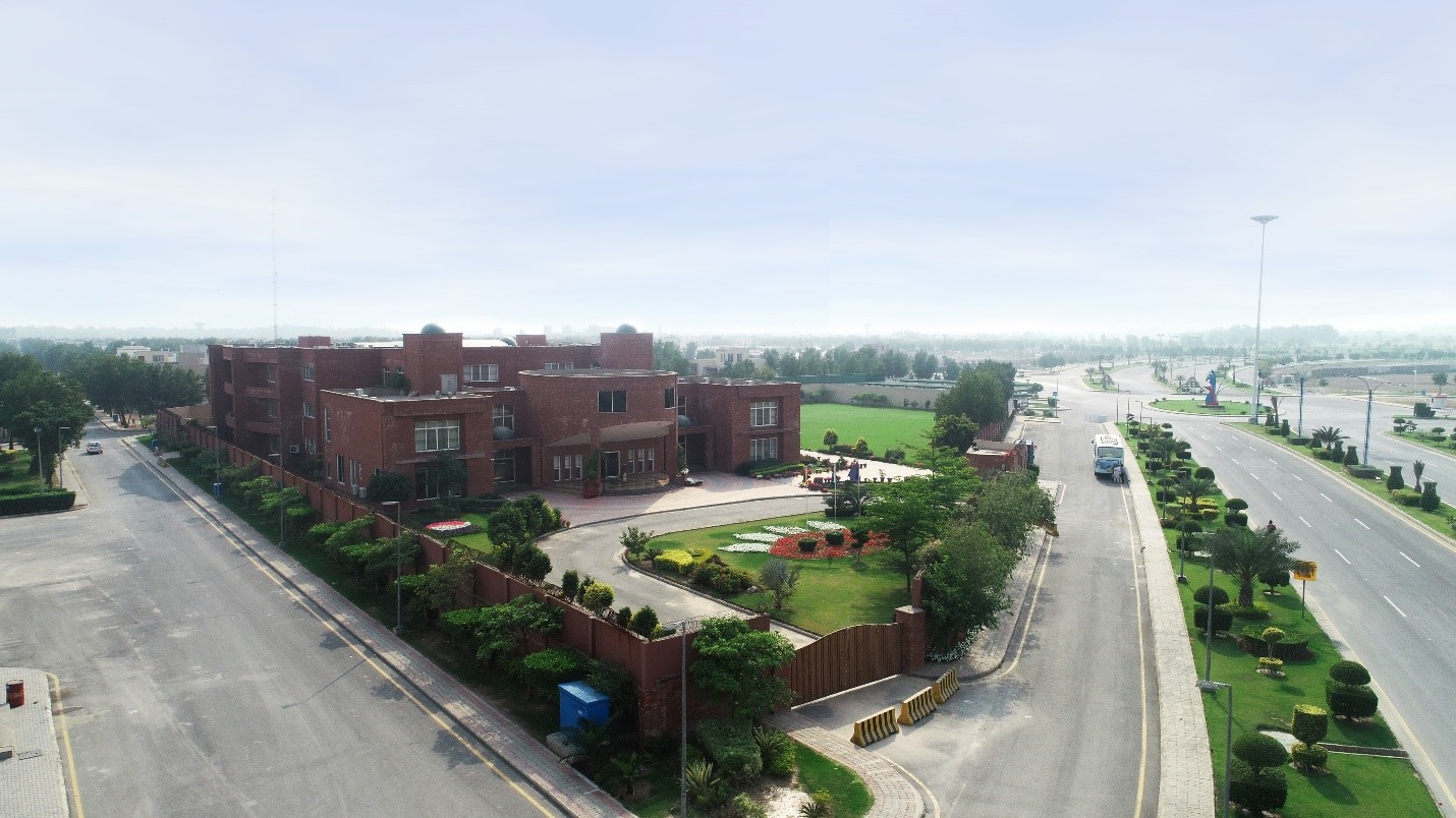 Pre, Junior, Middle & Senior School (Boys & Girls) Orchard Campus ...