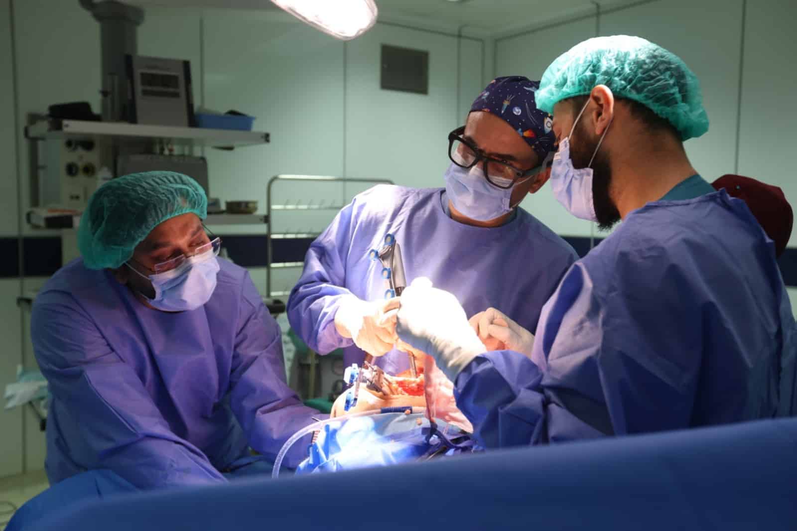 Pakistan’s First CORI Robot-Assisted Knee Replacement Surgery Performed ...